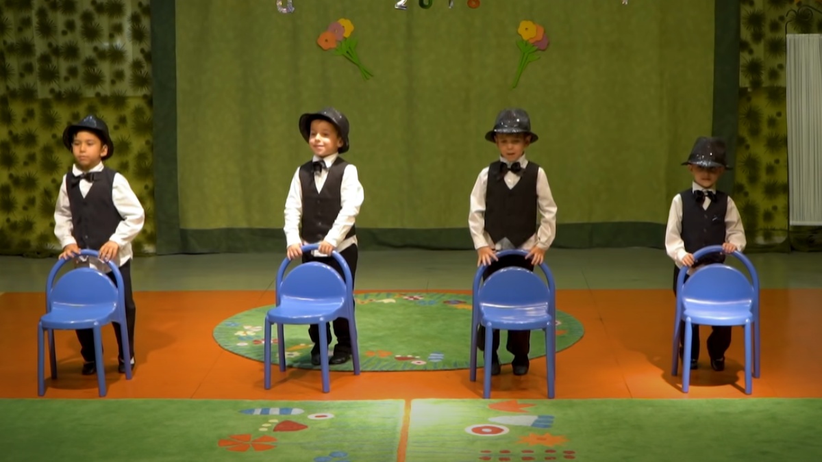 Čtveřice chlapců ohromila tanečním číslem | DámskýDeník.cz