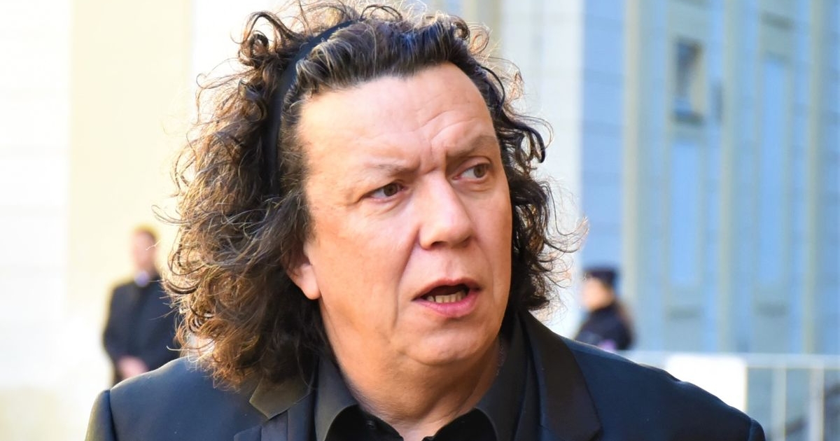 Richard Genzer má ničivý dotyk. Své o tom ví jeho dcera