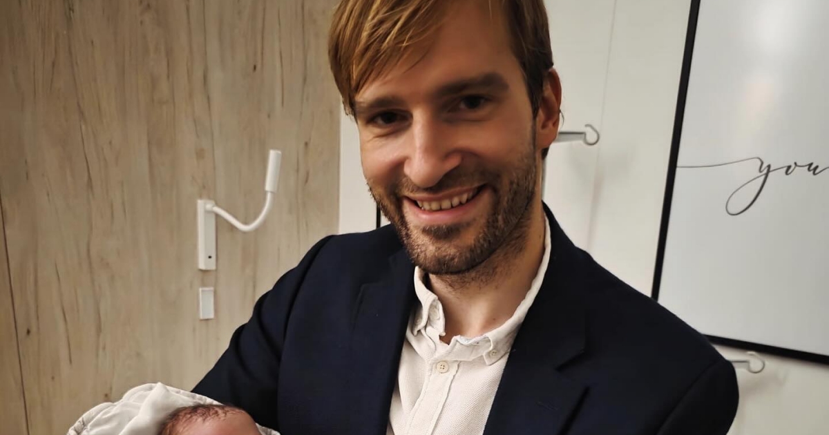 Adam Vojtěch má další dítě. Holčička dostala úžasné jméno