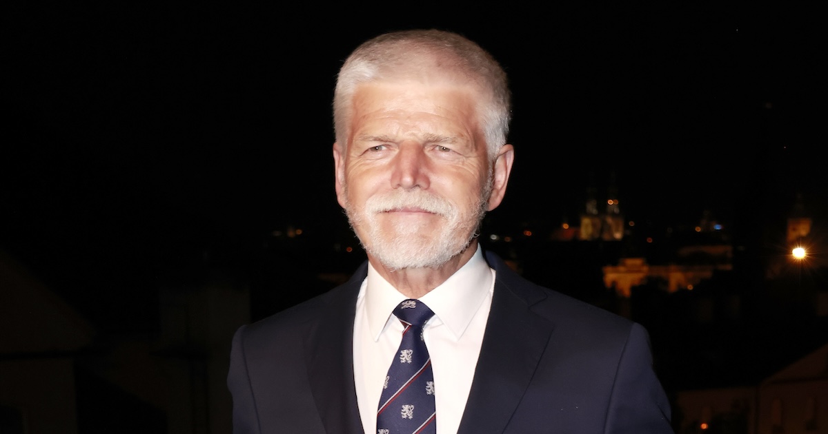 Jste živnostník nebo budoucí matka? Pavel podepsal pět nových zákonů